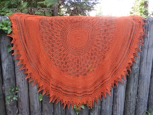 Ravelry: Heliocentric Pi Shawl pattern by Jess Gagnon Knits