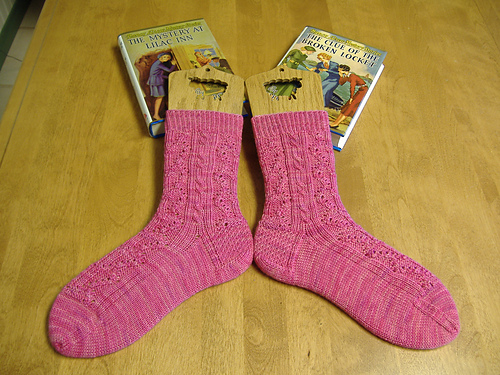 Ravelry: Molly pattern by Monkey Toes