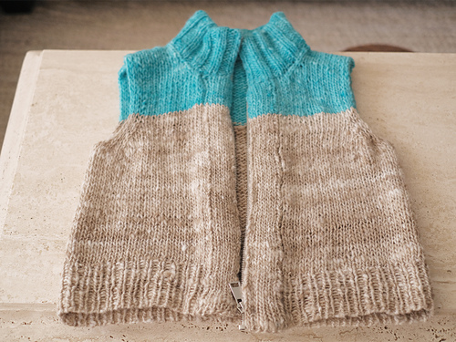 Ravelry: Zip Up Vest pattern by Kate Kang