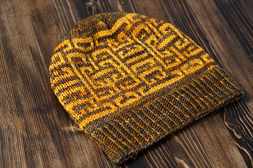 Ravelry: Aztec Maze Hat pattern by Kelli Small