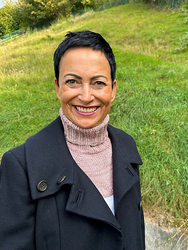 Ravelry: Lyanna Cowl pattern by Kerstin Ritter