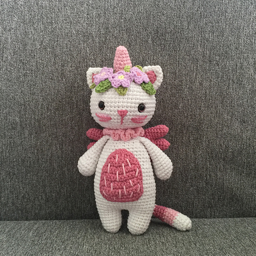 Ravelry: My Little Caticorn pattern by Khuc cay