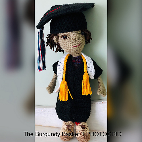 Ravelry: Doll Graduation Cap and Gown pattern by Kristi Bergin-Smith