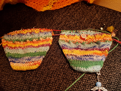 Ravelry: Vault Locks pattern by DEBRA ASHKAR