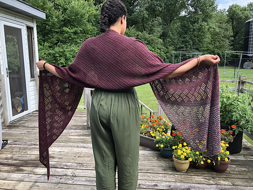 Ravelry: Headless Roses pattern by Barbara Benson