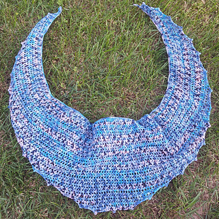 Ravelry: KimmieHooks' Coffee Shop Shawl-Blueberry Delight