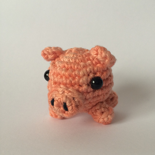 Ravelry: Pig. Heads or tails? pattern by Rosaura Valdez