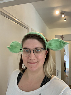 Ravelry: KleineKapitein's Goblin ear headband