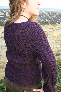 Ravelry: Lorien Pullover pattern by Zee Karr