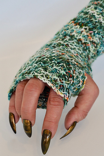 Ravelry: Dragon-Scale Gauntlets (knit) pattern by Knit & Bolt