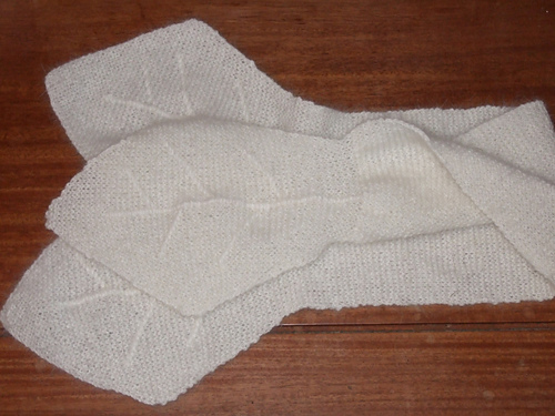 Ravelry: Angora Leaf Scarf pattern by Lise-Lotte Lystrup