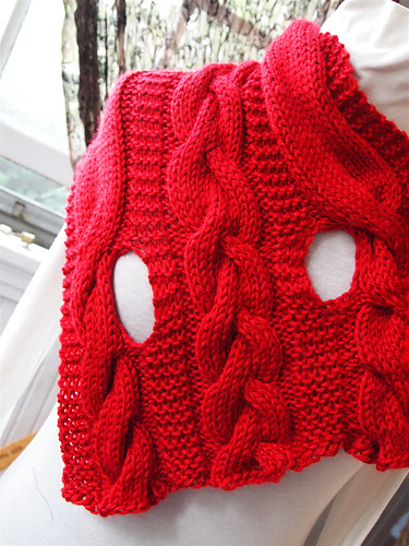 Ravelry: Cabled Keyhole Scarf pattern by Grace Mcewen