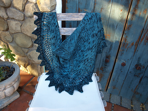 Ravelry: peril pattern by Susan Venable
