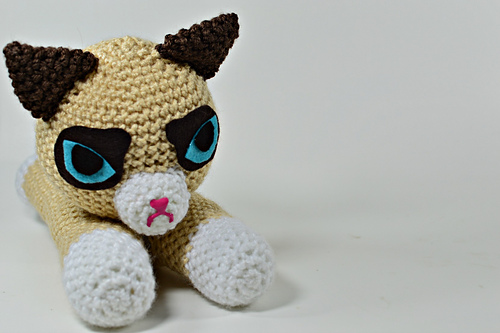 Ravelry: Grumpy "Flat" Cat Amigurumi pattern by Codi Hudnall