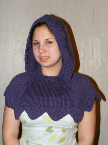 Ravelry: Chaperon (Hooded Mantle) pattern by Greet