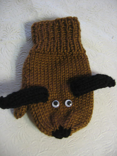 Ravelry: How to Make Mittens into Puppets pattern by Sarah Bradberry