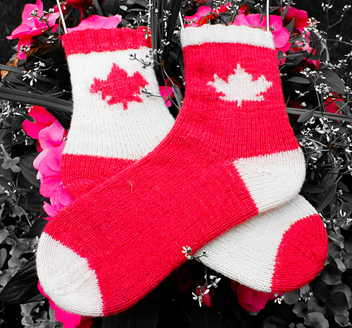 Ravelry: Canada Deh! pattern by Dana Gervais
