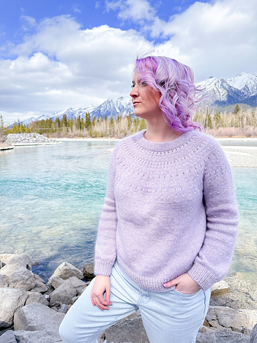 Ravelry: Coquille Pullover pattern by Knitatude / Chantal Miyagishima