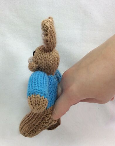 Ravelry: Peter Rabbit Finger Puppet pattern by Rebecca Roberts