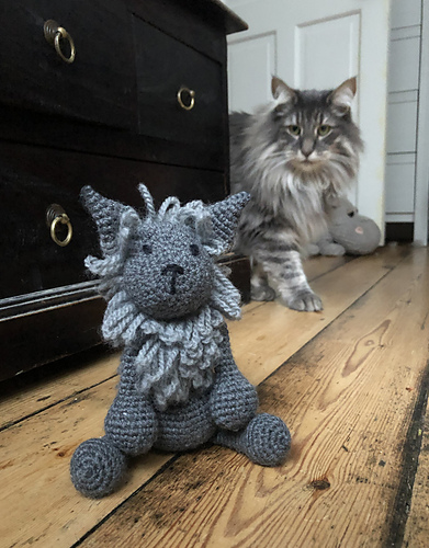 Ravelry: Melchior the Maine Coon Cat pattern by Kerry Lord