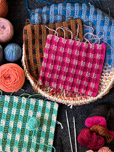 Ravelry: Gingham Pumpkins pattern by Susan Chin