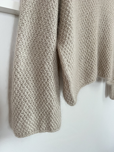 Ravelry: Central Perk Blouse pattern by Carolin Reim