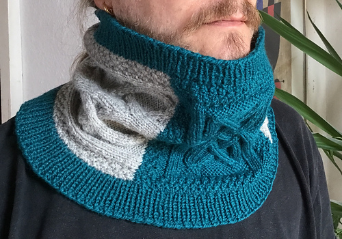 Ravelry: Celtic Cowl pattern by Dietrich Klingbeil