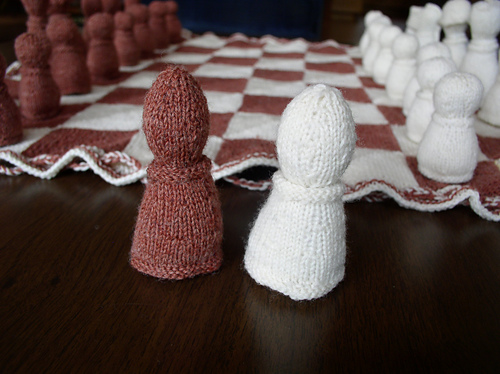 Ravelry: Checkmate Chess Board pattern by Anna Connors