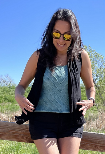 Ravelry: Lines Summertop pattern by Simone Ryan