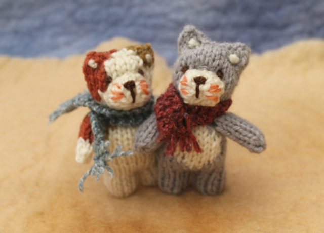 Ravelry: Grey cat and patchy cat pattern by Sachiyo Ishii