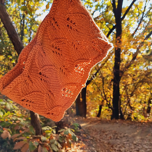 Ravelry: Falling Leaves Cowl pattern by Jessica Park
