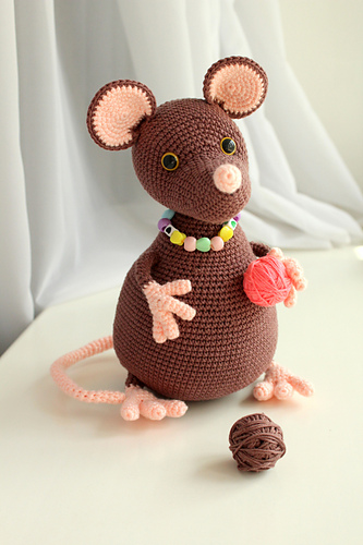 Ravelry: Fat rat mouse pattern by Kyrychenko Natalia