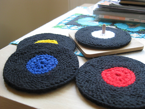 Ravelry: Vinyl Record Coasters pattern by Ellen Kapusniak