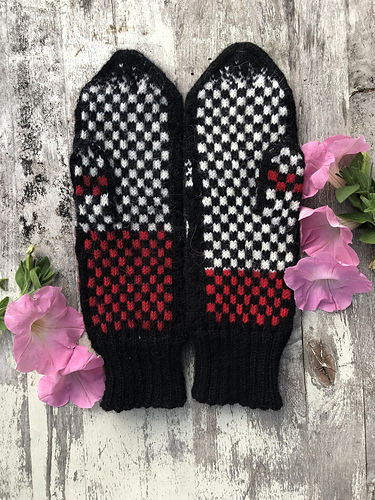 Ravelry: Iron Maiden pattern by knittinglotta