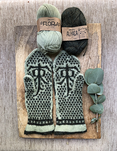 Ravelry: The Hobbit pattern by knittinglotta