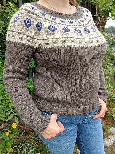 Ravelry: Red Roses pattern by Annalisa Filippi