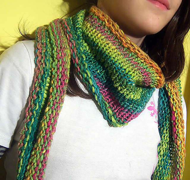 Ravelry: Minimal Scarf pattern by Ela Torrente