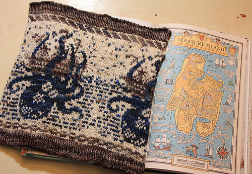 [FO] Finished my first real knitting project and I am quite pleased ...