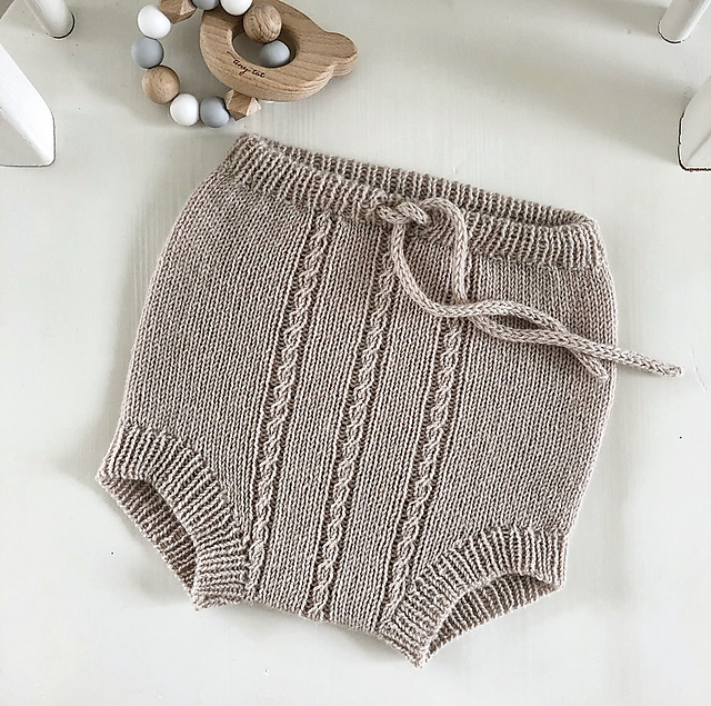 Ravelry: Twisted Bloomers - Snurre Bloomers pattern by Knitting for Sif