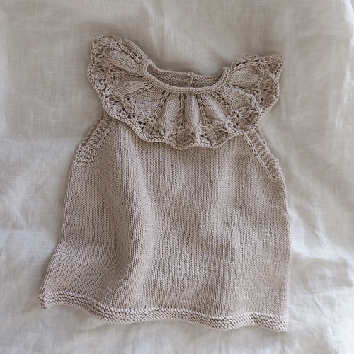 Ravelry: Erantis Lace Top pattern by Knitting for Sif