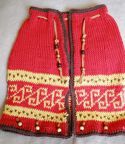 Ravelry: Pocahontas Cape pattern by Ase Bence