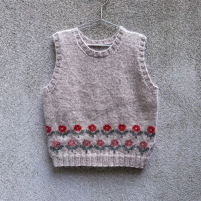 Ravelry: Anemone Vest pattern by Pernille Larsen