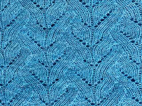 Ravelry: Lakeridge Loop pattern by Alexandra Frankel