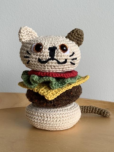 Ravelry: Purrger, the Cat Burger pattern by Sammich Stitches