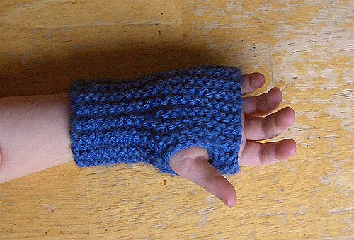 Ravelry: Fingerlings pattern by Mandie Harrington