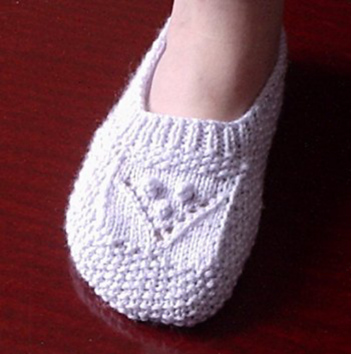 Ravelry: Lady Slippers pattern by Knitwits Heaven