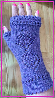 Ravelry: Fall Fingerless Mitts pattern by Knitwits Heaven