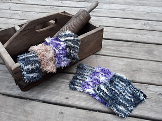 Ravelry: Scritchy Scratcher pattern by Sharon Sutliff