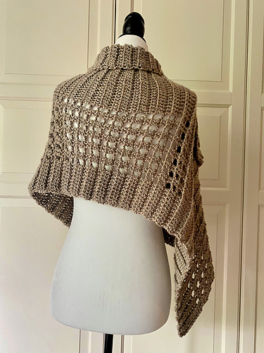 Ravelry: Best-Beginners-Button-Wrap Around pattern by Sonja Hood