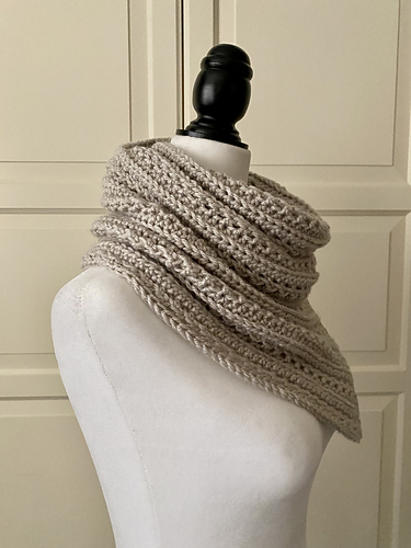 Ravelry: Cute-N-Easy Buttoned Cowl-Scarf pattern by Sonja Hood